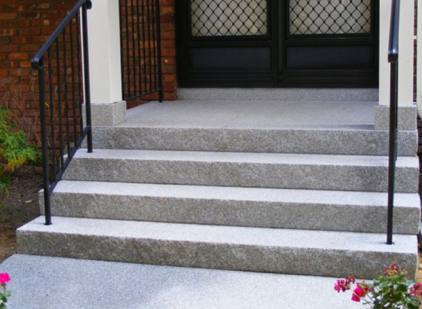 Stone Stairs: An Alluring Feature of Your House!
