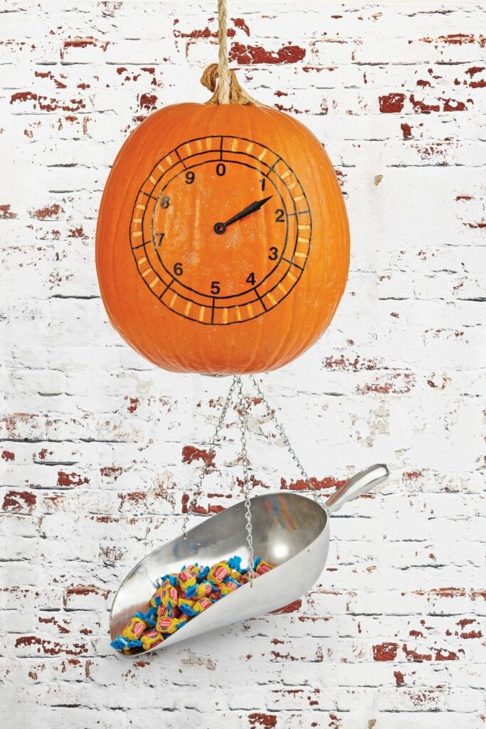 30+ Halloween Decoration Ideas to Spook up Your Homes!